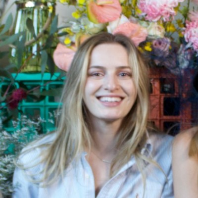 Annie Shapero's email - Contributing Writer | American Express Essentials | FinalScout