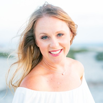 Renae Fieck's email - Chief Executive Officer | Rising Moms, LLC ...