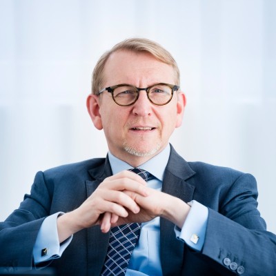 Pascal Persyn's email - CEO | Perpetos | FinalScout