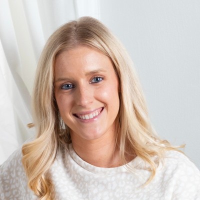 Emily Hatch's email - CEO/Founder | Loccanna | FinalScout