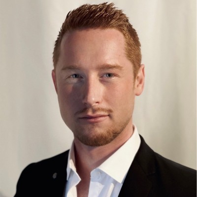 Simon Lesage's email - Product and Marketing Manager | Astronics PGA | FinalScout