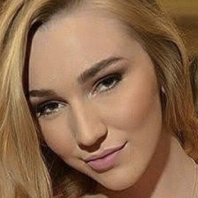 Katie Banks's email | FinalScout