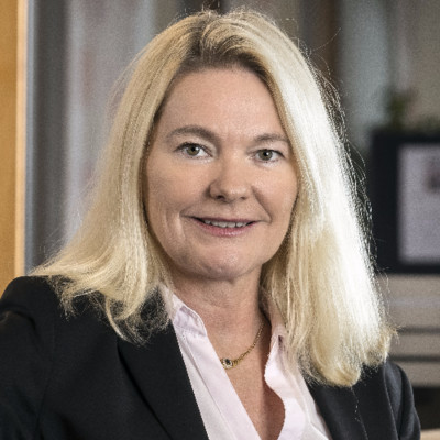 Larissa Albrecht's email - Corporate Editor / PR Expert | TRATON GROUP ...
