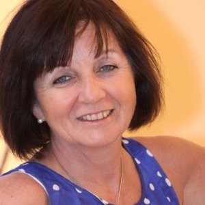 Helene Page's email - CEO | New Page | FinalScout