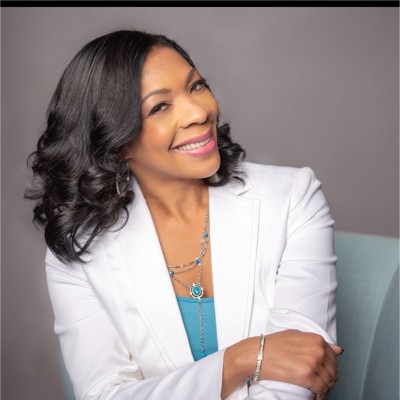 Stephanie Sanders's email | FinalScout