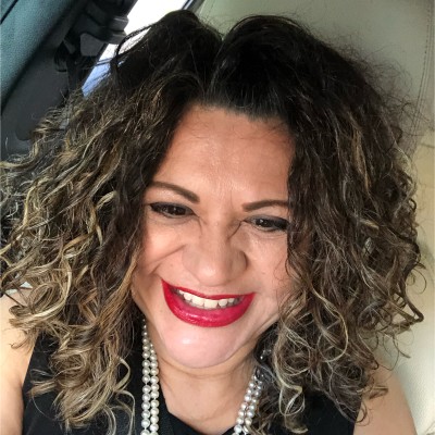 Rebecca Malloy's email - Chief Executive Officer | AMAVI Jewelry ...